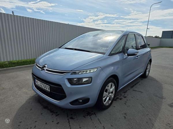 Blue Citroen c4-picasso 2016 in Pasvalys, with an engine capacity of 1.56 L and mileage of 250 thousand km for 5999 €, photo 8 on AUTOMOTO.COM.LV