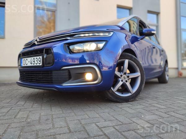 Blue Citroen c4-picasso 2018 in Jelgava, with an engine capacity of 2.00 L and mileage of 0 thousand km for 9990 €, photo 2 on AUTOMOTO.COM.LV