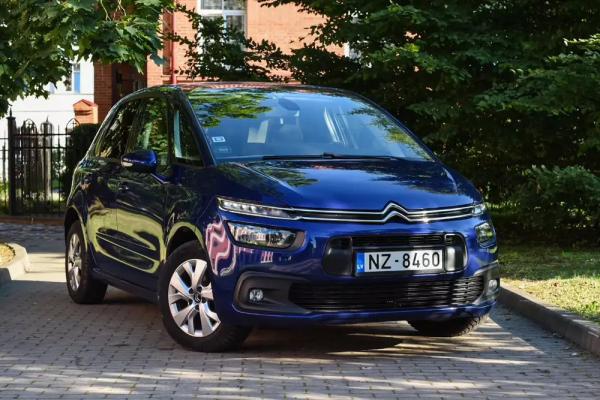 Zils Citroen c4-picasso 2018 Jelgava, ar dzinēja tilpumu 1.60 L un nobraukumu 97 tūkst. km par 10500 €, foto 3 vietnē AUTOMOTO.COM.LV