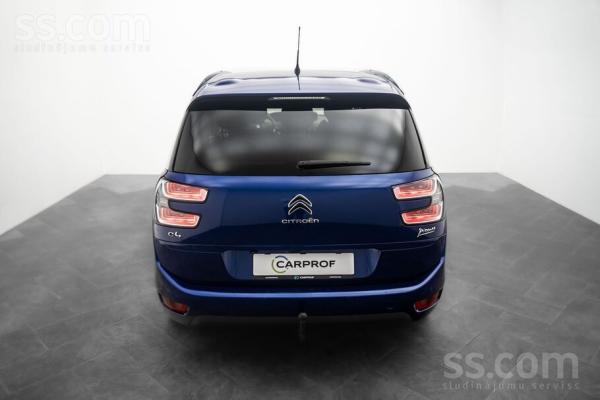 Citroen c4-picasso 2018 in Tallinn on AUTOMOTO.COM.LV Blue Citroen c4-picasso 2018 in Tallinn, with an engine capacity of 1.20 L and mileage of 228 thousand km for 7499 €, photo 8 on AUTOMOTO.COM.LV