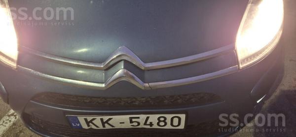Zils Citroen c4-picasso 2012 Ogre, ar dzinēja tilpumu 1.60 L un nobraukumu 292 tūkst. km par 2800 €, foto 9 vietnē AUTOMOTO.COM.LV