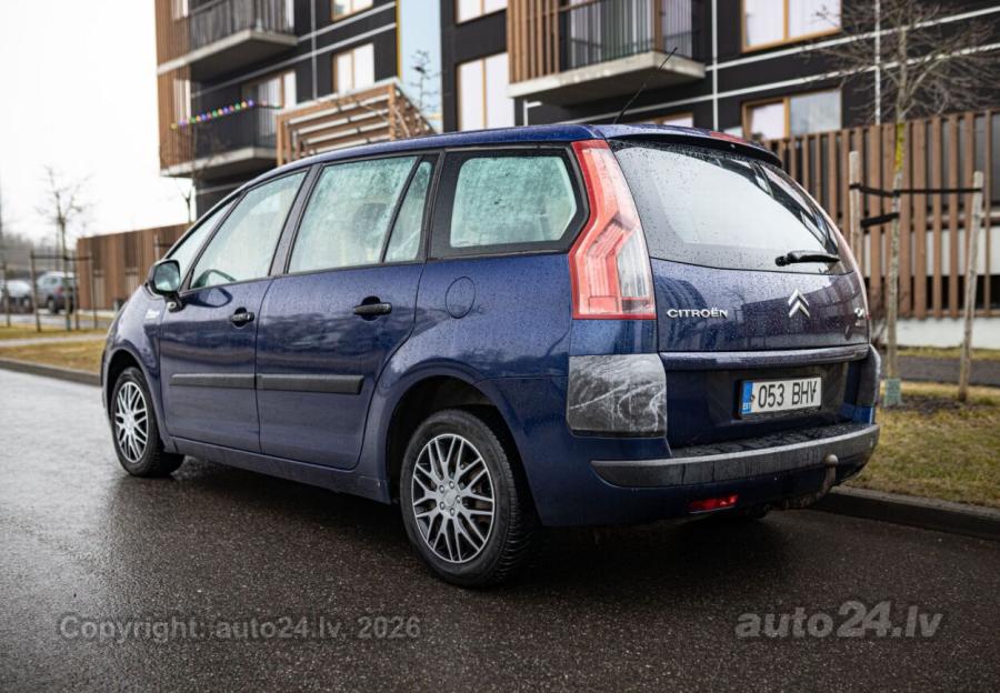 Blue Citroen c4-picasso 2007 in Tallinn, with an engine capacity of 2.00 L and mileage of 199 thousand km for 2998 €, photo 4 on AUTOMOTO.COM.LV