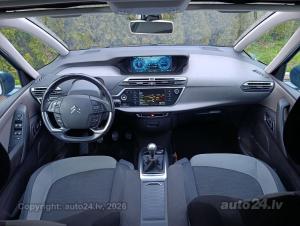 Blue Citroen c4-picasso 2014 in Tallinn, with an engine capacity of 1.60 L and mileage of 278 thousand km for 5499 €, photo 9 on AUTOMOTO.COM.LV