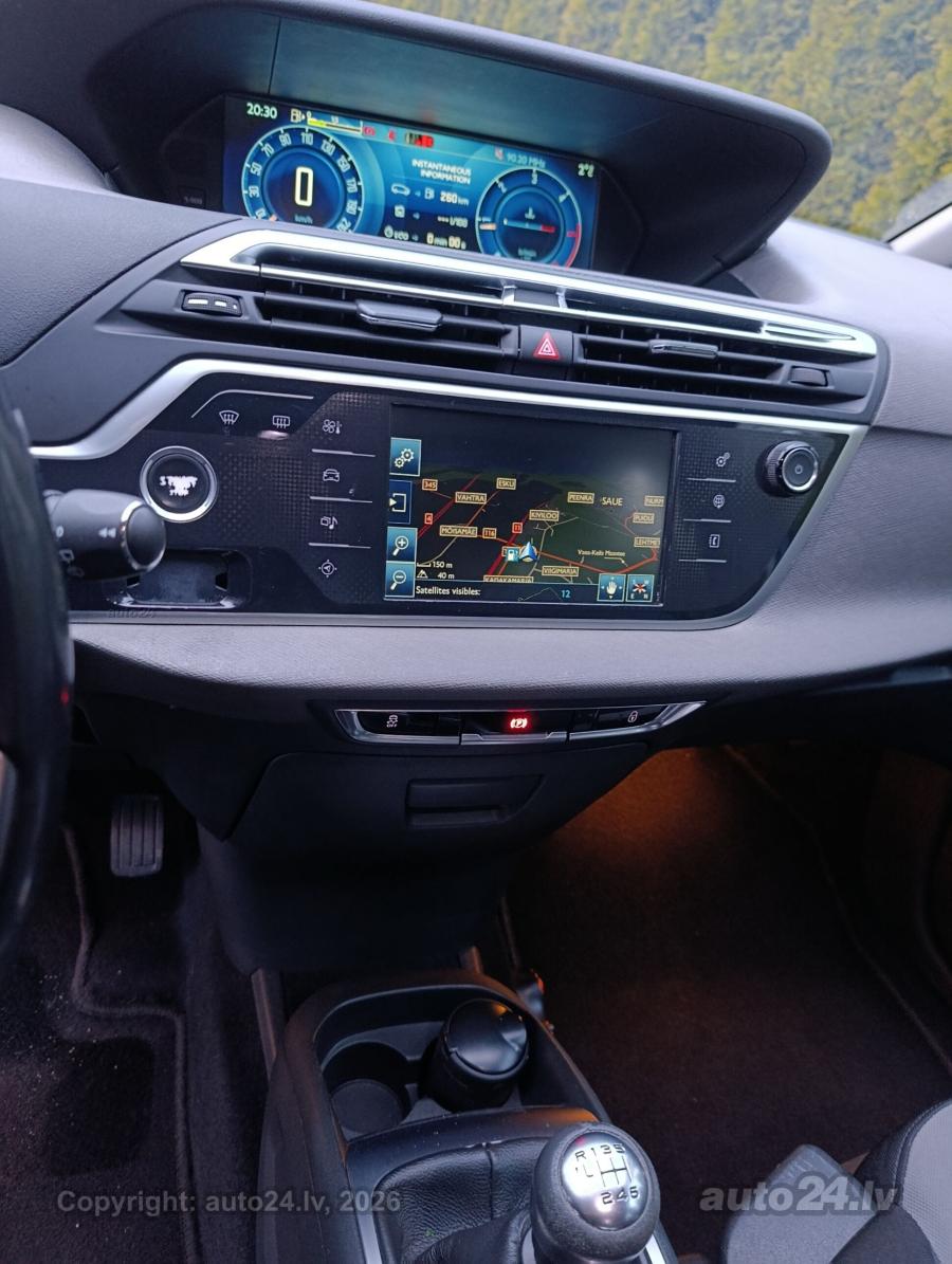 Blue Citroen c4-picasso 2014 in Tallinn, with an engine capacity of 1.60 L and mileage of 278 thousand km for 5499 €, photo 21 on AUTOMOTO.COM.LV