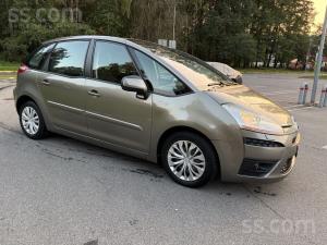 Brūns Citroen c4-picasso 2008 Rīga, ar dzinēja tilpumu 1.60 L un nobraukumu 160 tūkst. km par 2800 €, foto 3 vietnē AUTOMOTO.COM.LV