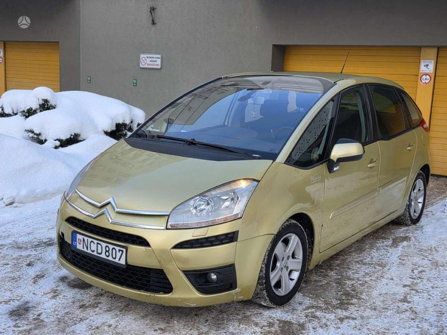 Brūns Citroen c4-picasso 2007 Viļņa, ar dzinēja tilpumu 2.00 L un nobraukumu 350 tūkst. km par 1300 €, foto 1 vietnē AUTOMOTO.COM.LV