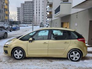 Brūns Citroen c4-picasso 2007 Viļņa, ar dzinēja tilpumu 2.00 L un nobraukumu 350 tūkst. km par 1300 €, foto 5 vietnē AUTOMOTO.COM.LV