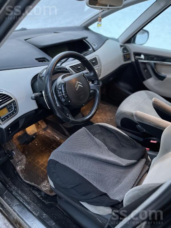 Brūns Citroen c4-picasso 2007 Rīga, ar dzinēja tilpumu 2.00 L un nobraukumu 430 tūkst. km par 850 €, foto 3 vietnē AUTOMOTO.COM.LV