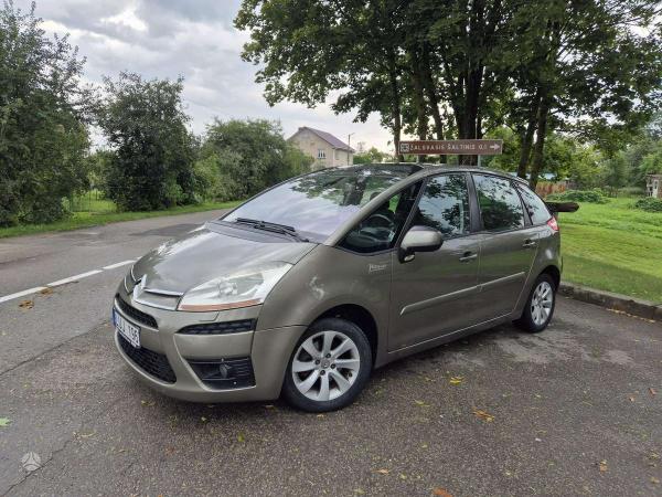 Brown Citroen c4-picasso 2007 in Pasvalys, with an engine capacity of 1.56 L and mileage of 250 thousand km for 2450 €, photo 3 on AUTOMOTO.COM.LV
