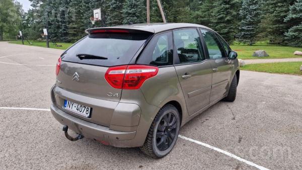 Brown Citroen c4-picasso 2008 in Riga, with an engine capacity of 1.60 L and mileage of 177 thousand km for 1500 €, photo 4 on AUTOMOTO.COM.LV