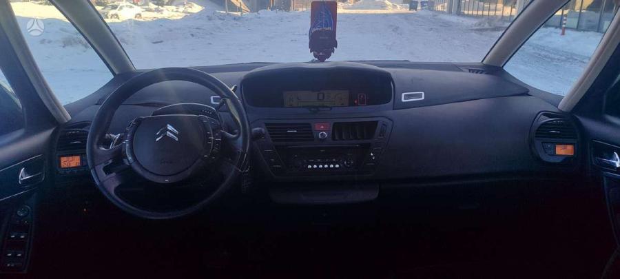 Brūns Citroen c4-picasso 2008 Viļņa, ar dzinēja tilpumu 2.00 L un nobraukumu 333 tūkst. km par 950 €, foto 14 vietnē AUTOMOTO.COM.LV