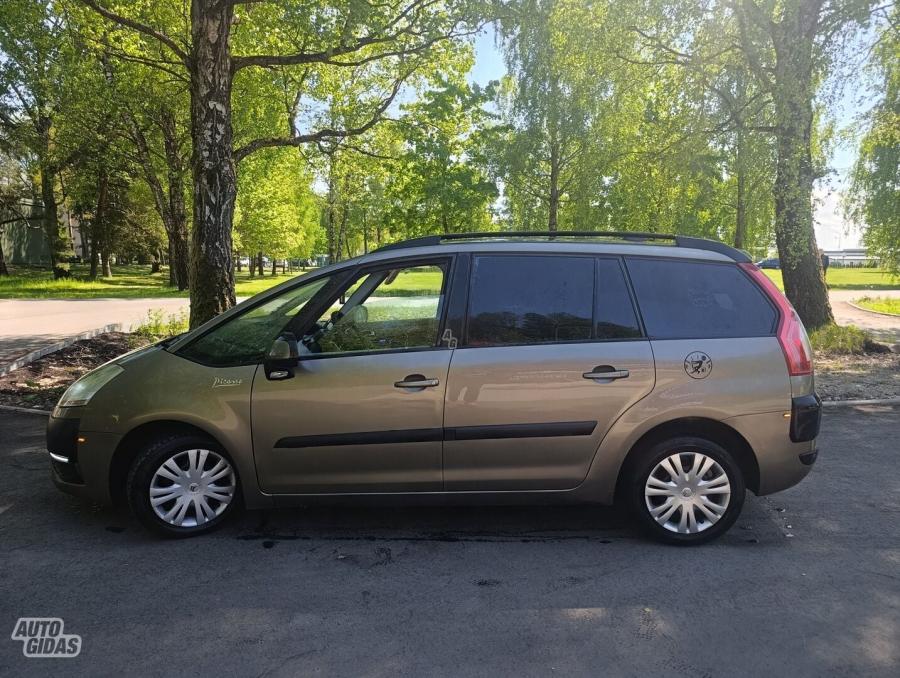 Brown Citroen c4-picasso 2008 in Pagegiai, with an engine capacity of 1.60 L and mileage of 314 thousand km for 1800 €, photo 5 on AUTOMOTO.COM.LV