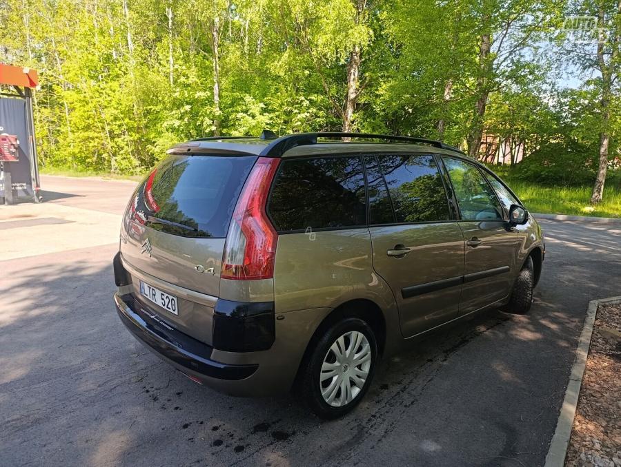 Brown Citroen c4-picasso 2008 in Pagegiai, with an engine capacity of 1.60 L and mileage of 314 thousand km for 1800 €, photo 8 on AUTOMOTO.COM.LV