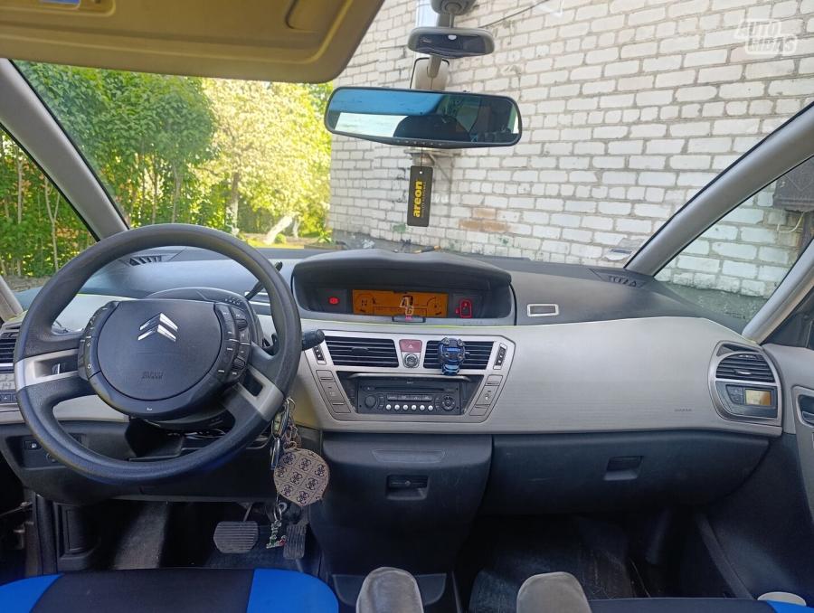 Brown Citroen c4-picasso 2008 in Pagegiai, with an engine capacity of 1.60 L and mileage of 314 thousand km for 1800 €, photo 11 on AUTOMOTO.COM.LV