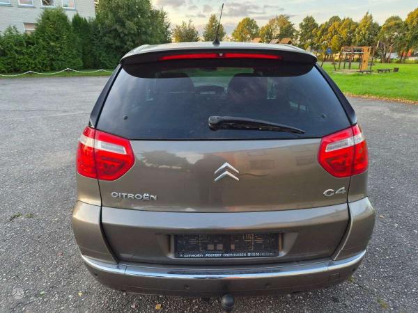 Brown Citroen c4-picasso 2008 in Jonava, with an engine capacity of 2.00 L and mileage of 190 thousand km for 1500 €, photo 7 on AUTOMOTO.COM.LV