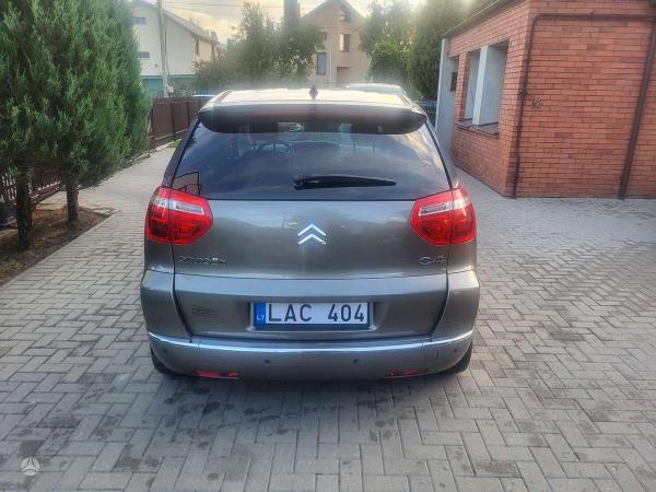 Brūns Citroen c4-picasso 2008 Kauņa, ar dzinēja tilpumu 1.56 L un nobraukumu 286 tūkst. km par 1600 €, foto 3 vietnē AUTOMOTO.COM.LV