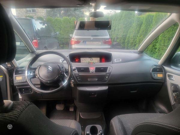 Brūns Citroen c4-picasso 2008 Kauņa, ar dzinēja tilpumu 1.56 L un nobraukumu 286 tūkst. km par 1600 €, foto 7 vietnē AUTOMOTO.COM.LV