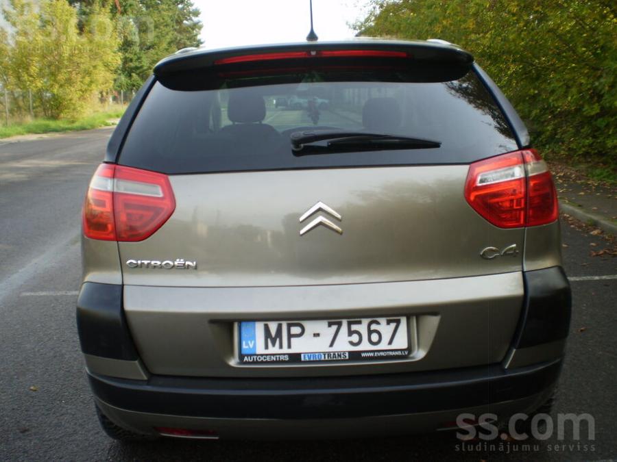 Brūns Citroen c4-picasso 2008 Daugavpils, ar dzinēja tilpumu 1.60 L un nobraukumu 274 tūkst. km par 2180 €, foto 10 vietnē AUTOMOTO.COM.LV