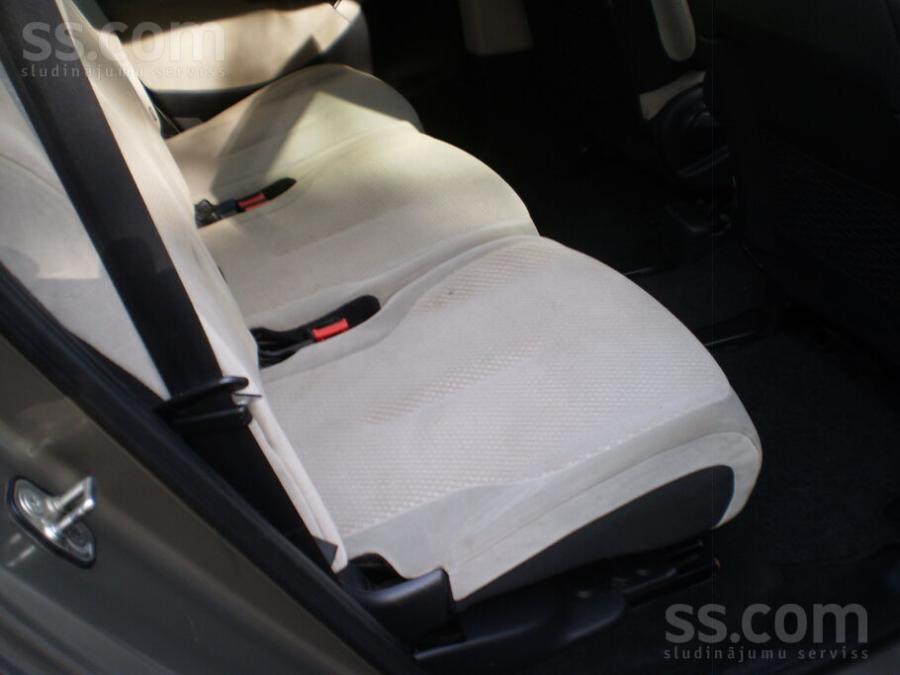 Brūns Citroen c4-picasso 2008 Daugavpils, ar dzinēja tilpumu 1.60 L un nobraukumu 274 tūkst. km par 2180 €, foto 16 vietnē AUTOMOTO.COM.LV