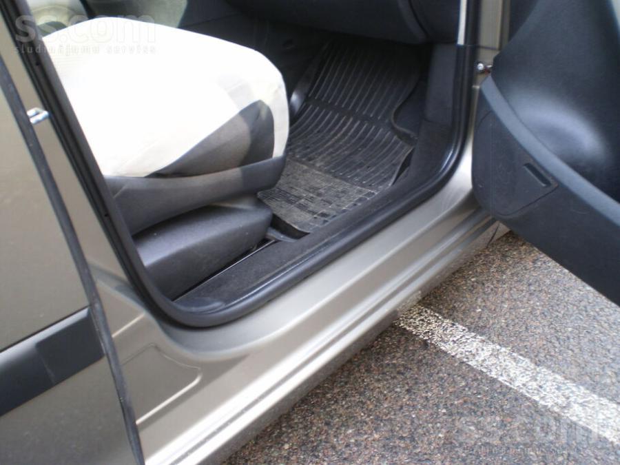 Brūns Citroen c4-picasso 2008 Daugavpils, ar dzinēja tilpumu 1.60 L un nobraukumu 274 tūkst. km par 2180 €, foto 18 vietnē AUTOMOTO.COM.LV