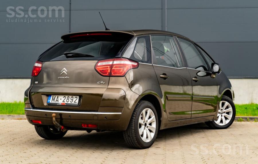 Brūns Citroen c4-picasso 2011 Rīga, ar dzinēja tilpumu 1.60 L un nobraukumu 287 tūkst. km par 3490 €, foto 7 vietnē AUTOMOTO.COM.LV