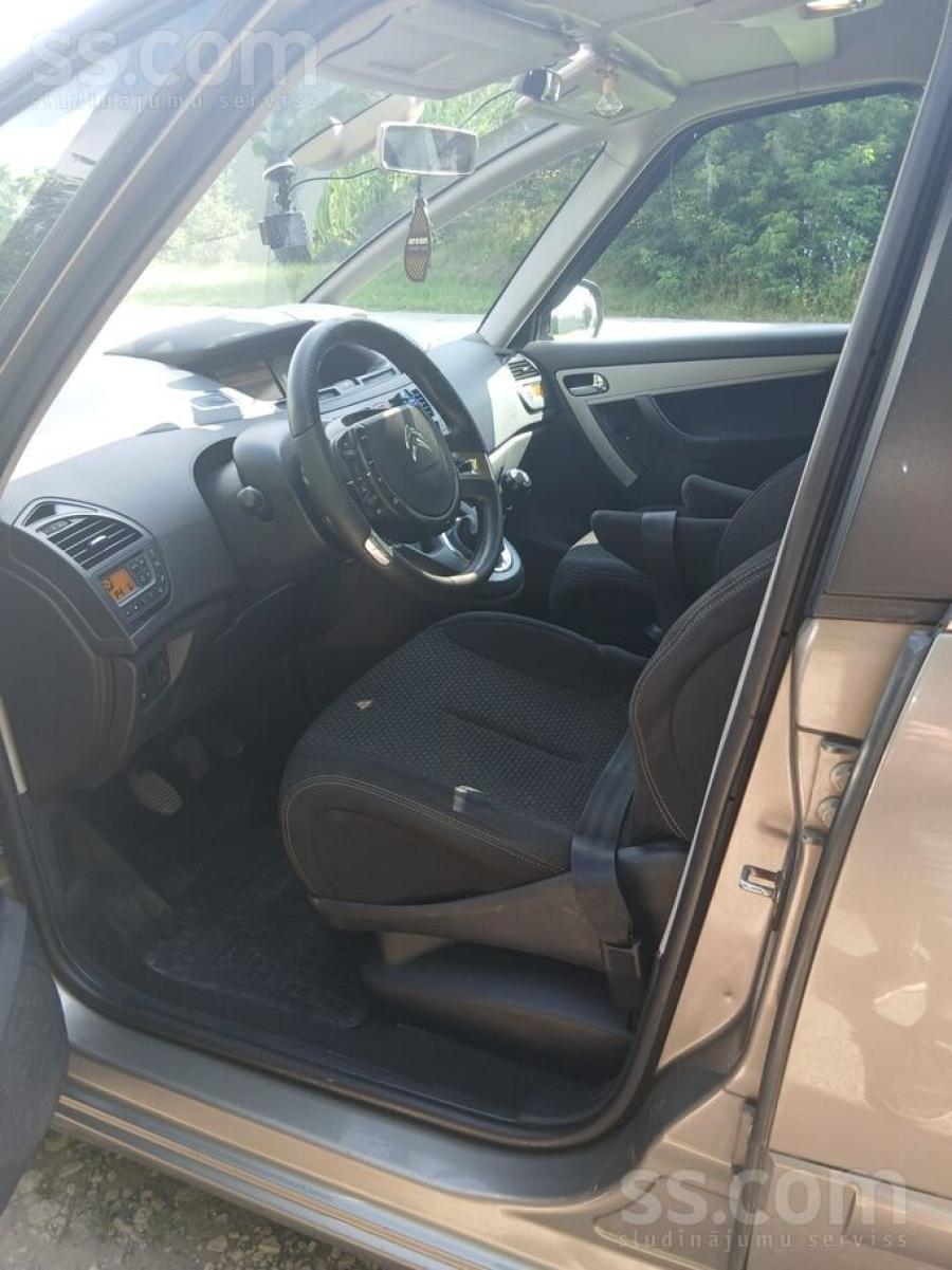 Brūns Citroen c4-picasso 2011 Rēzekne, ar dzinēja tilpumu 1.60 L un nobraukumu 294 tūkst. km par 3250 €, foto 12 vietnē AUTOMOTO.COM.LV