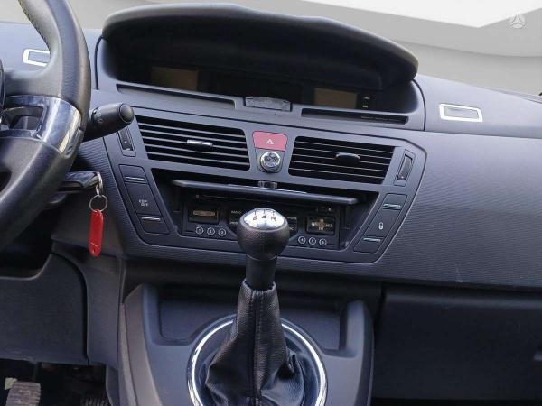 Brown Citroen c4-picasso 2011 in Vilnius, with an engine capacity of 1.60 L and mileage of 168 thousand km for 1200 €, photo 11 on AUTOMOTO.COM.LV