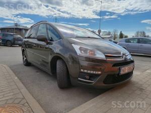 Brown Citroen c4-picasso 2012 in Riga, with an engine capacity of 1.60 L and mileage of 250 thousand km for 4600 €, photo 7 on AUTOMOTO.COM.LV