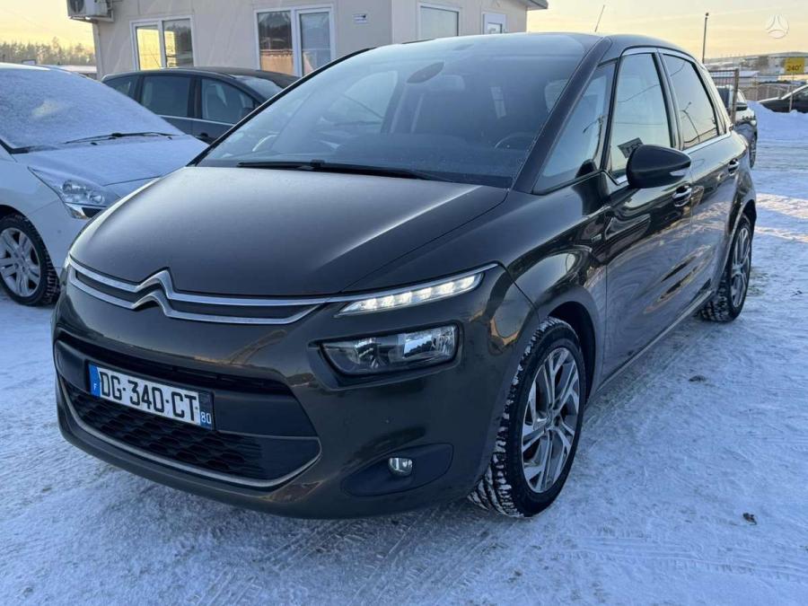 Brown Citroen c4-picasso 2014 in Vilnius, with an engine capacity of 1.56 L and mileage of 269 thousand km for 5600 €, photo 1 on AUTOMOTO.COM.LV