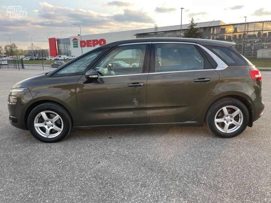 Brown Citroen c4-picasso 2014 in Kaunas, with an engine capacity of 1.60 L and mileage of 205 thousand km for 3250 €, photo 19 on AUTOMOTO.COM.LV