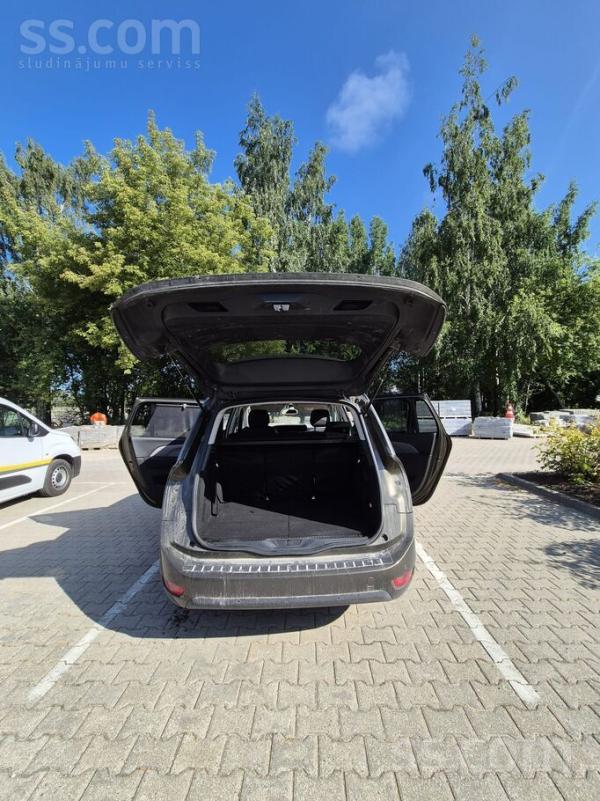Brūns Citroen c4-picasso 2014 Rīga, ar dzinēja tilpumu 1.60 L un nobraukumu 226 tūkst. km par 4800 €, foto 10 vietnē AUTOMOTO.COM.LV