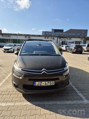 Brown Citroen c4-picasso 2014 in Riga, with an engine capacity of 1.60 L and mileage of 226 thousand km for 4800 €, photo 3 on AUTOMOTO.COM.LV