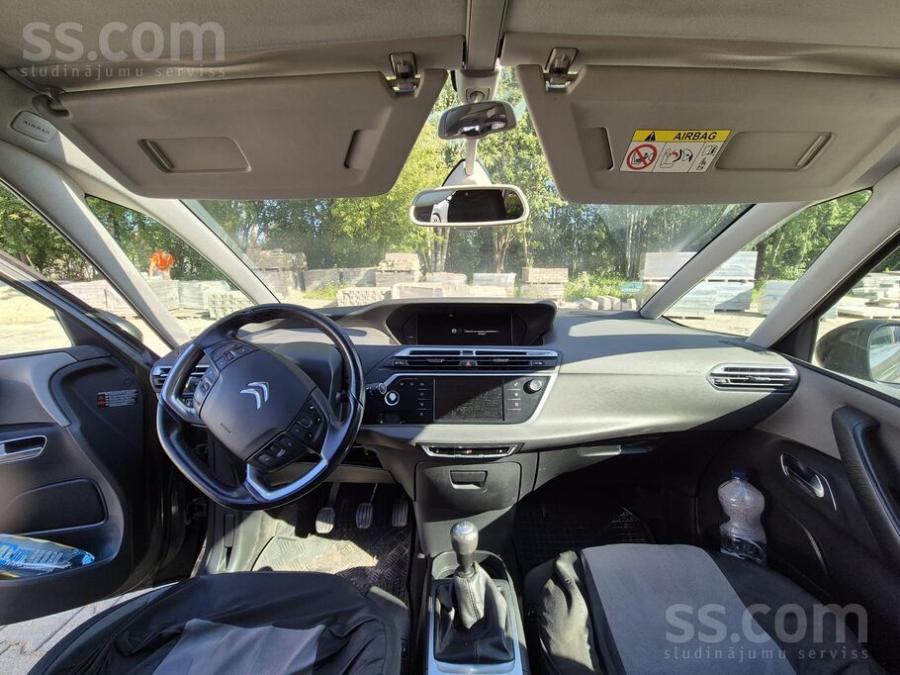 Brown Citroen c4-picasso 2014 in Riga, with an engine capacity of 1.60 L and mileage of 226 thousand km for 4800 €, photo 14 on AUTOMOTO.COM.LV