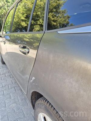 Brown Citroen c4-picasso 2014 in Riga, with an engine capacity of 1.60 L and mileage of 226 thousand km for 4800 €, photo 16 on AUTOMOTO.COM.LV