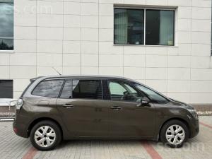 Brown Citroen c4-picasso 2014 in Riga, with an engine capacity of 1.60 L and mileage of 226 thousand km for 4900 €, photo 6 on AUTOMOTO.COM.LV