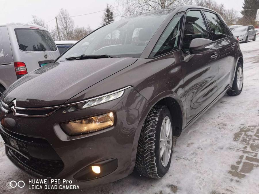 Brown Citroen c4-picasso 2015 in Prienai, with an engine capacity of 1.56 L and mileage of 139 thousand km for 5999 €, photo 6 on AUTOMOTO.COM.LV