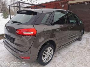 Brown Citroen c4-picasso 2015 in Prienai, with an engine capacity of 1.56 L and mileage of 139 thousand km for 5999 €, photo 11 on AUTOMOTO.COM.LV