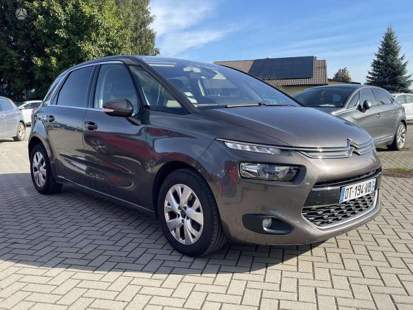 Brown Citroen c4-picasso 2015 in Taurage, with an engine capacity of 1.56 L and mileage of 210 thousand km for 3500 €, photo 5 on AUTOMOTO.COM.LV