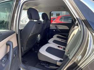 Brown Citroen c4-picasso 2015 in Taurage, with an engine capacity of 1.56 L and mileage of 210 thousand km for 3500 €, photo 13 on AUTOMOTO.COM.LV