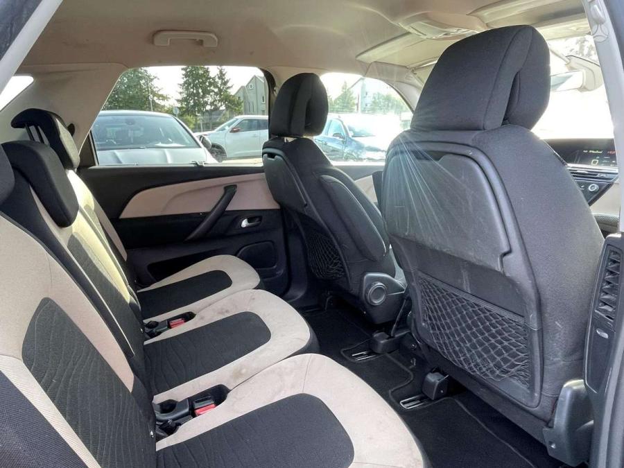 Brown Citroen c4-picasso 2015 in Taurage, with an engine capacity of 1.56 L and mileage of 210 thousand km for 3500 €, photo 14 on AUTOMOTO.COM.LV