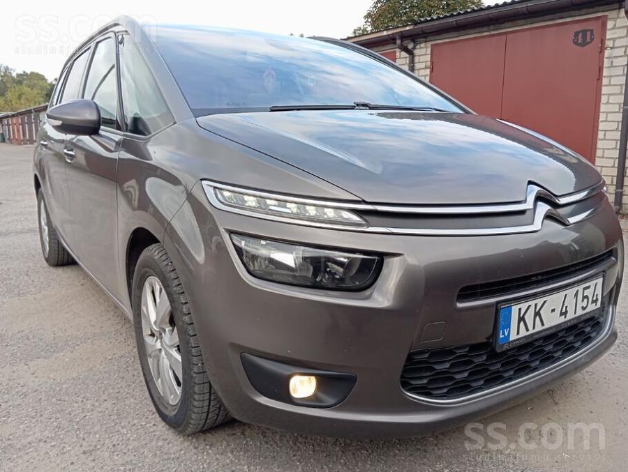Brūns Citroen c4-picasso 2016 Jelgava, ar dzinēja tilpumu 1.60 L un nobraukumu 253 tūkst. km par 7500 €, foto 1 vietnē AUTOMOTO.COM.LV