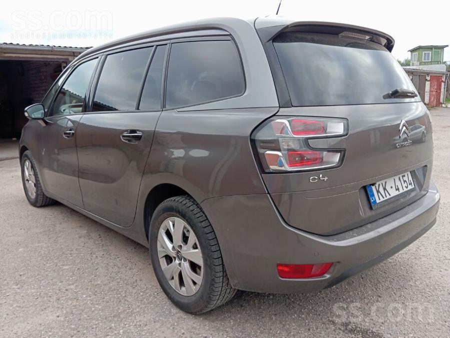 Brūns Citroen c4-picasso 2016 Jelgava, ar dzinēja tilpumu 1.60 L un nobraukumu 253 tūkst. km par 7500 €, foto 5 vietnē AUTOMOTO.COM.LV
