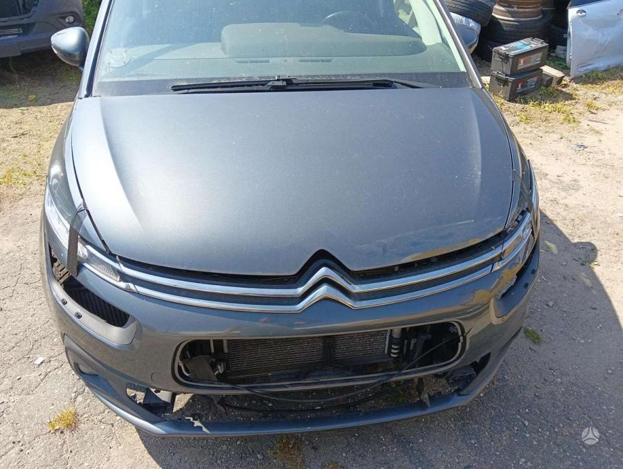 Brown Citroen c4-picasso 2017 in Marijampole, with an engine capacity of 1.56 L and mileage of 291 thousand km for 3650 €, photo 4 on AUTOMOTO.COM.LV