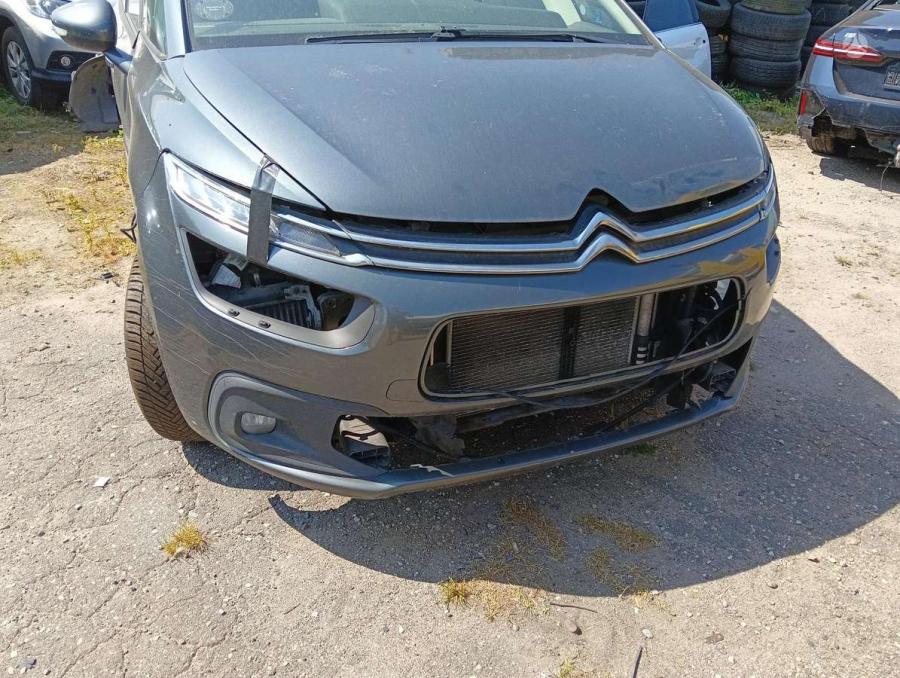 Brown Citroen c4-picasso 2017 in Marijampole, with an engine capacity of 1.56 L and mileage of 291 thousand km for 3650 €, photo 5 on AUTOMOTO.COM.LV