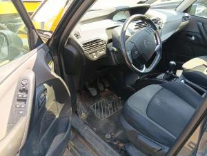 Brown Citroen c4-picasso 2017 in Marijampole, with an engine capacity of 1.56 L and mileage of 291 thousand km for 3650 €, photo 8 on AUTOMOTO.COM.LV