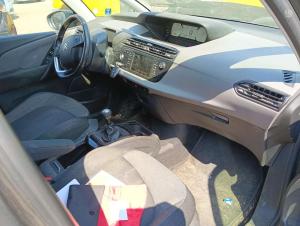 Brown Citroen c4-picasso 2017 in Marijampole, with an engine capacity of 1.56 L and mileage of 291 thousand km for 3650 €, photo 15 on AUTOMOTO.COM.LV