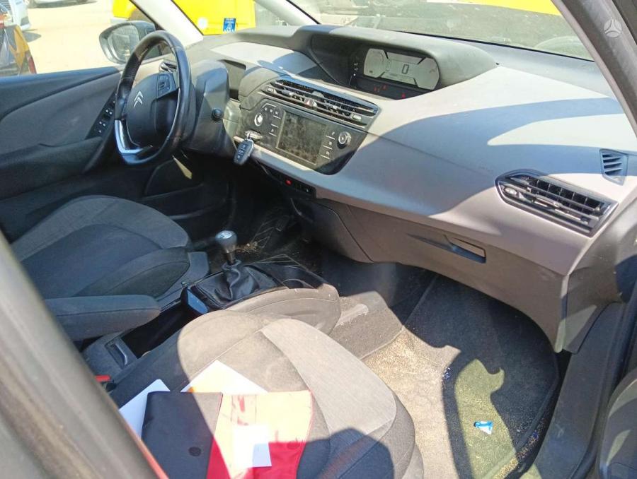 Brown Citroen c4-picasso 2017 in Marijampole, with an engine capacity of 1.56 L and mileage of 291 thousand km for 3650 €, photo 15 on AUTOMOTO.COM.LV