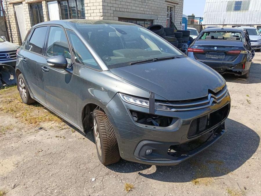 Brown Citroen c4-picasso 2017 in Marijampole, with an engine capacity of 1.56 L and mileage of 291 thousand km for 3650 €, photo 16 on AUTOMOTO.COM.LV