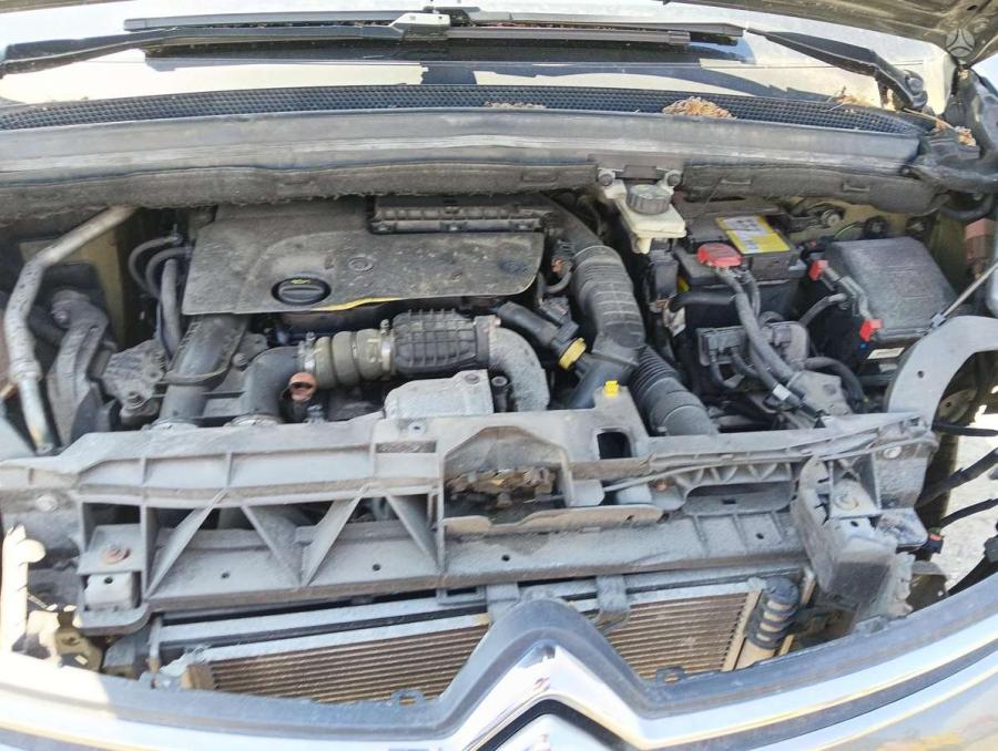 Brown Citroen c4-picasso 2017 in Marijampole, with an engine capacity of 1.56 L and mileage of 291 thousand km for 3650 €, photo 27 on AUTOMOTO.COM.LV