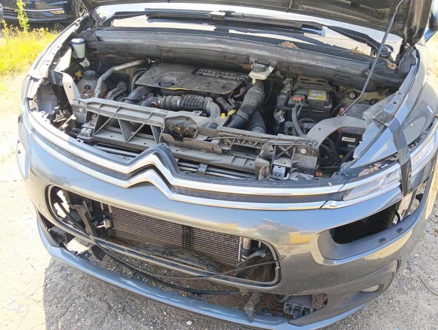 Brown Citroen c4-picasso 2017 in Marijampole, with an engine capacity of 1.56 L and mileage of 291 thousand km for 3650 €, photo 28 on AUTOMOTO.COM.LV